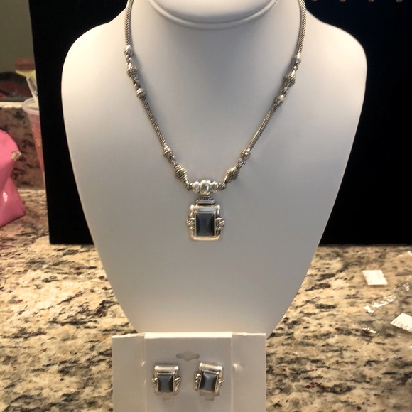 Icon Collection | Jewelry | Very Pretty Icon Collection Silver And Blue ...